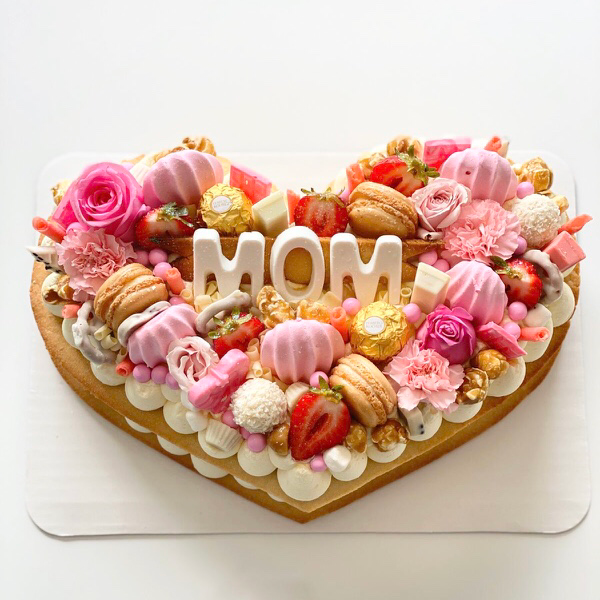 Custom Shaped Cake Hawaii | Tropicakes Hawaii