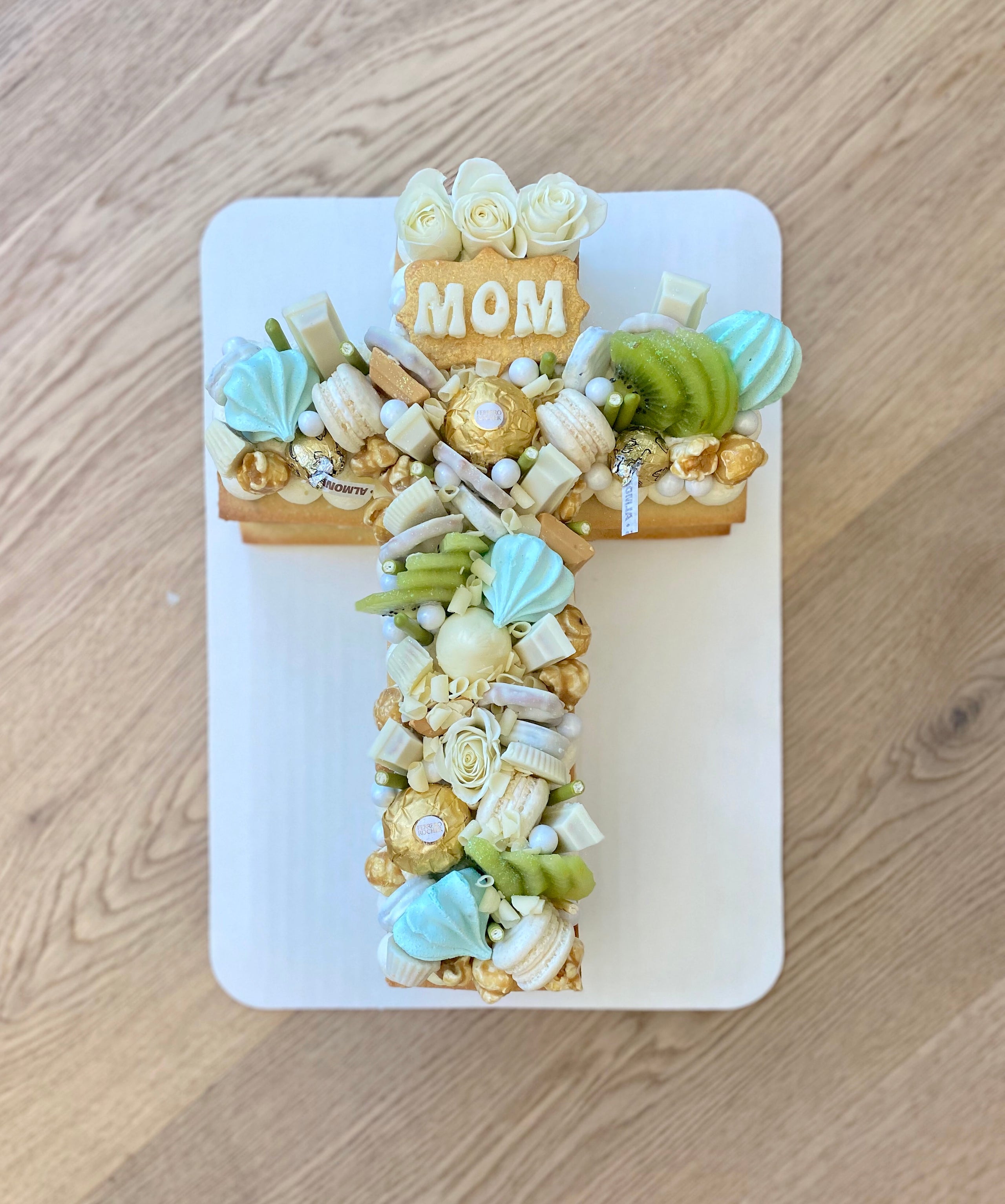 Custom Shaped Cake Hawaii | Tropicakes Hawaii